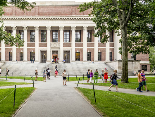 University et College : quelles différences ? | Etudes Supérieures aux USA